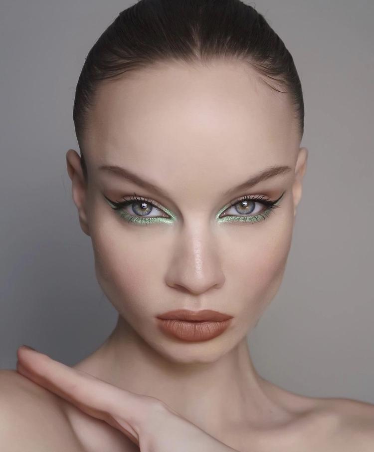 Liora Lapointe's portfolio content