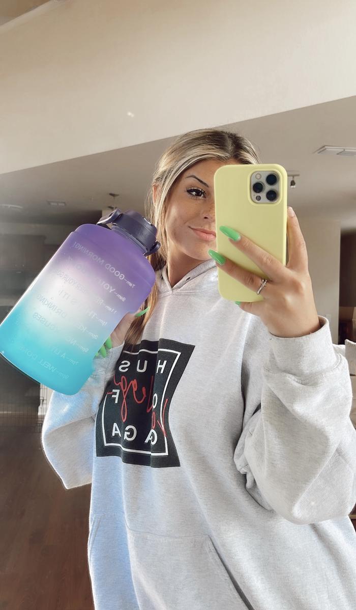 Alyx Keller's portfolio content