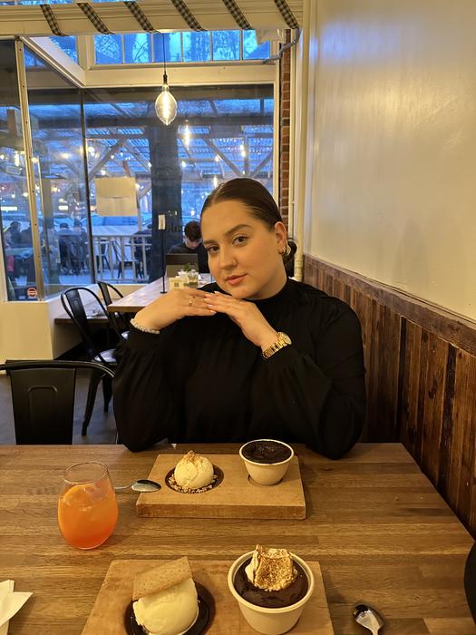 Denissza Loza's portfolio content