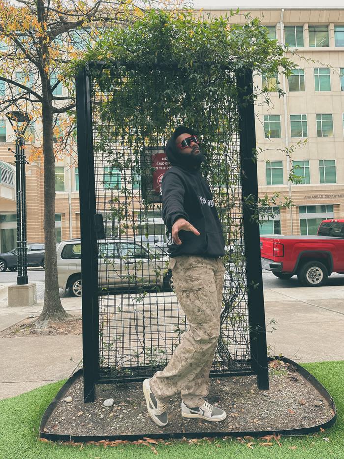 Adrian Bond 's portfolio content